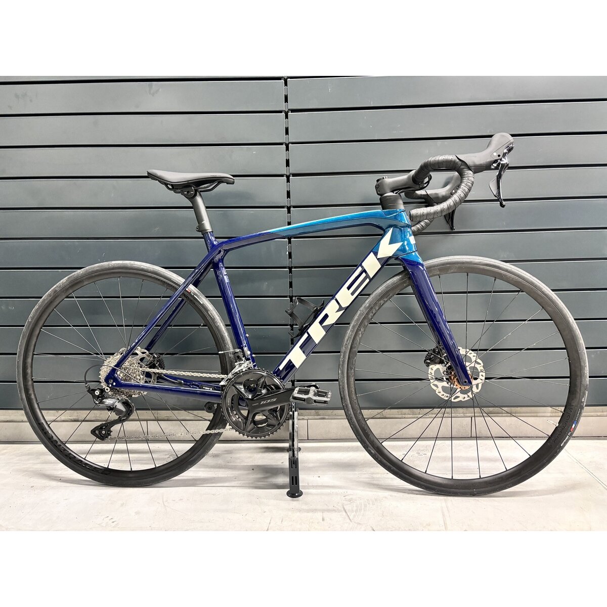 Testovaný bicykel Trek Émonda SL 5 Navy Smoke/Dark Aquatic 2024 ...