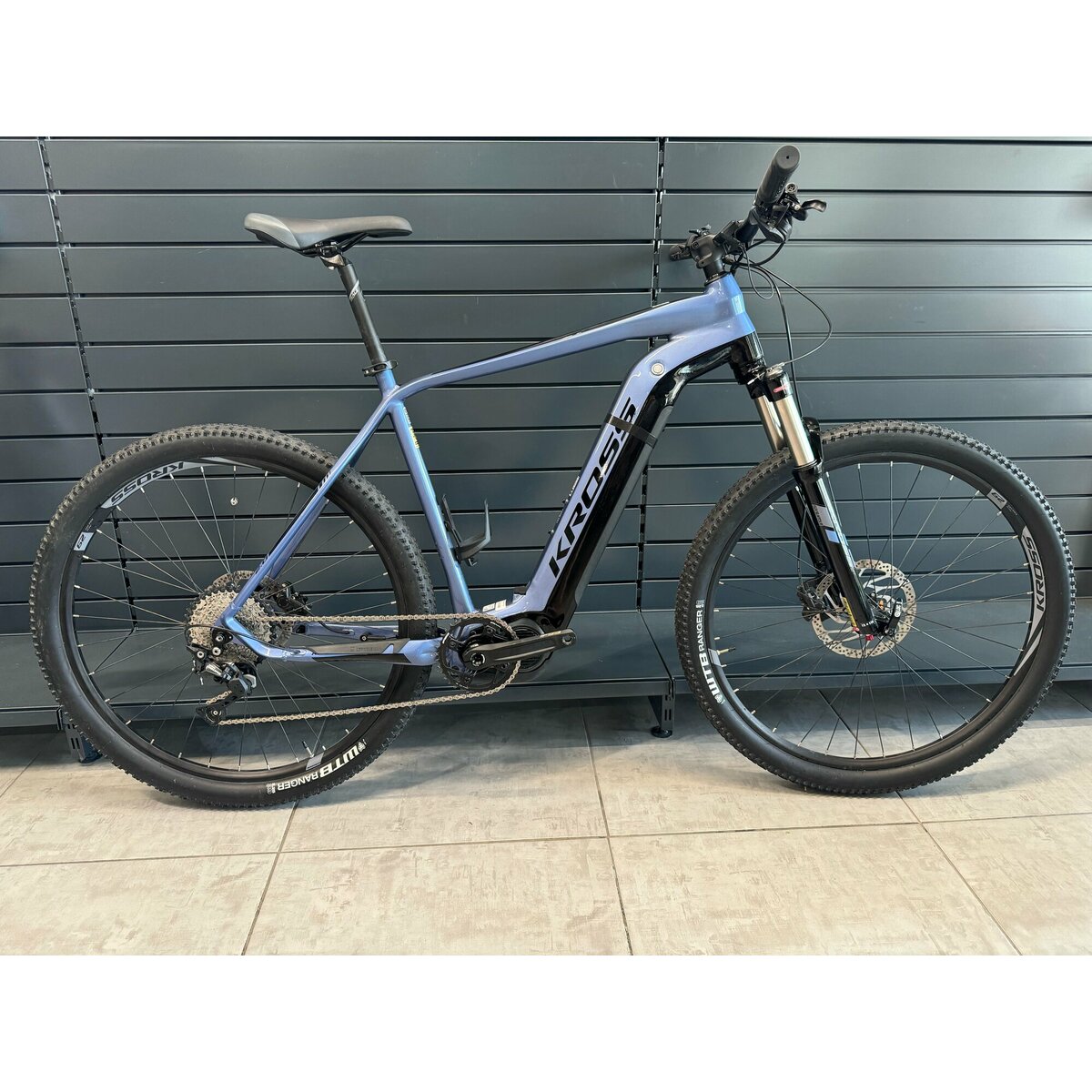 Testovaný elektobicykel Kross Level Boost 2.0 Blue/Black 2021 | Najsport.sk